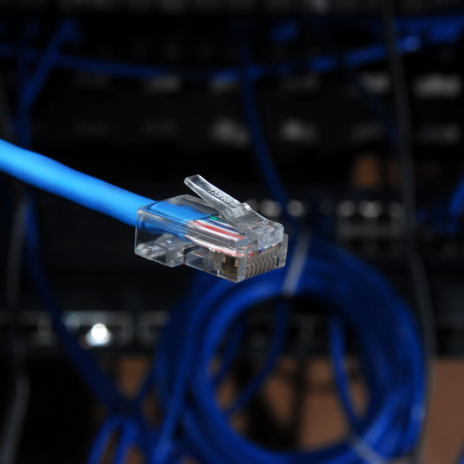 ¿Qué son los conectores F y para qué se utilizan? – Blog JT1 Electrónica